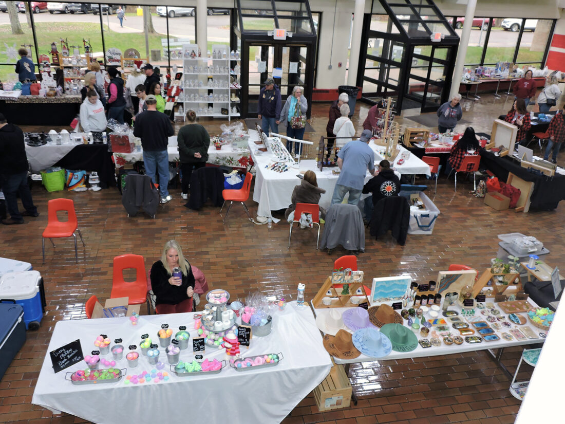 Variety of goods offered at Toronto Christmas event | News, Sports ...